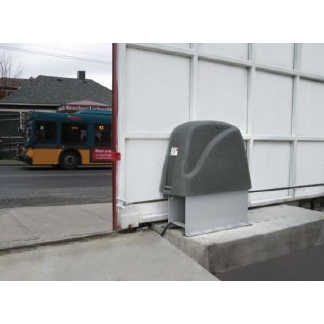 DoorKing 9575 | Maximum Security Slide Gate