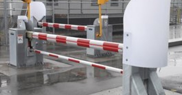HySecurity StrongArmCrash M50 | Security Gate Opener