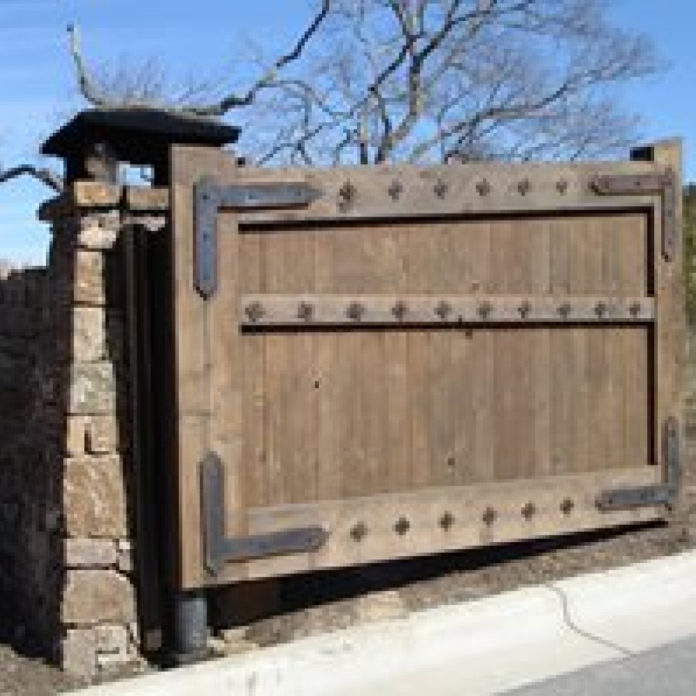 HySecurity SwingRiser 30 | Lift Swing Gate Opener