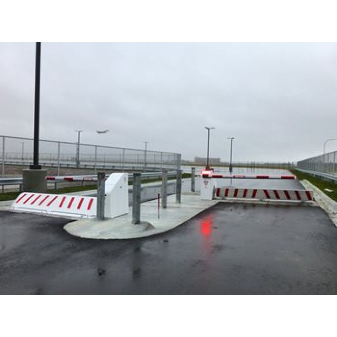 Barrier Gate Openers : HySecurity WedgeSmart DC | Parking ...